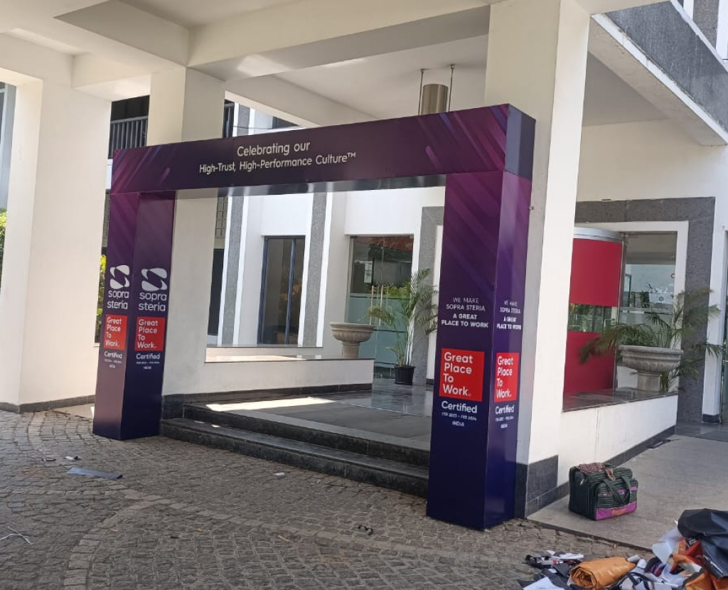 Custom Outdoor Marketing Display & Event Graphics | ARC India