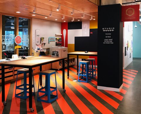 Wall decals - EarcIn