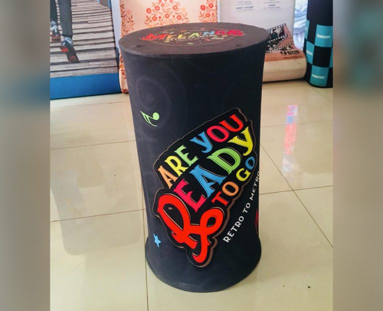 Premium Standee - EarcIn